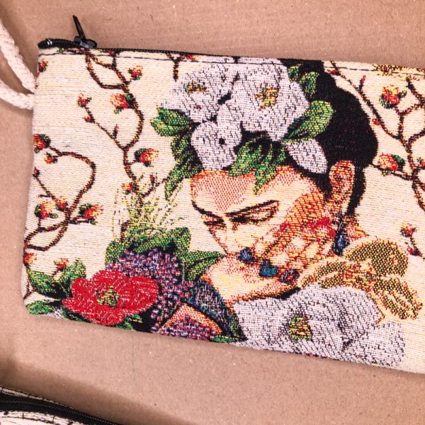 ΤΣΑΝΤΑΚΙΑ ΥΦΑΝΤΑ ΜΙΚΡΑ ΜΕ ΣΧΕΔΙΑ FRIDA KAHLO ΚΩΔΙΚΟΣ: ta-ge-00209 ...